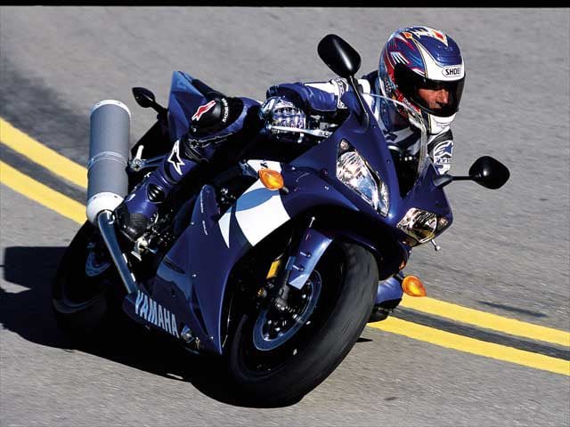2002 Yamaha YZF-R1 | First Ride & Review | Motorcyclist