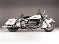 The Long-Lost Indian V8 | Motorcyclist