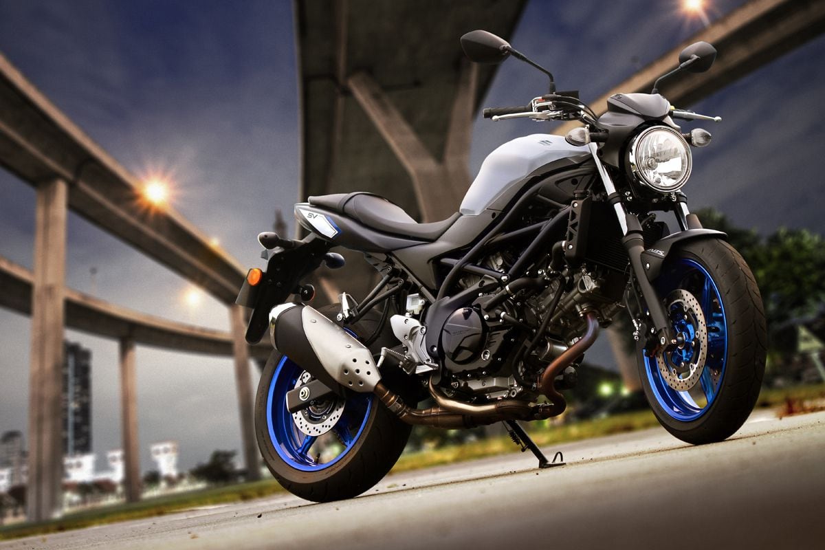 FIRST LOOK: 2016 Suzuki SV650 | Motorcyclist