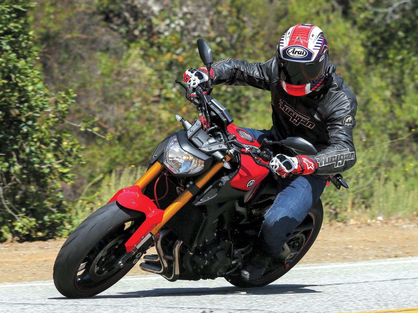 Yamaha FZ-09 | DOIN’ TIME | Motorcyclist