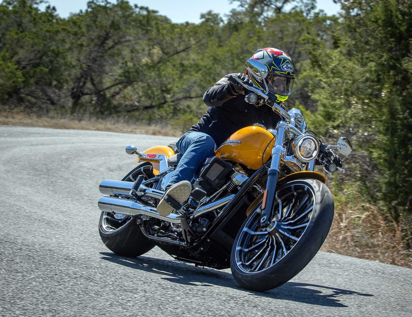 2025 Harley-Davidson Breakout Review | Motorcyclist