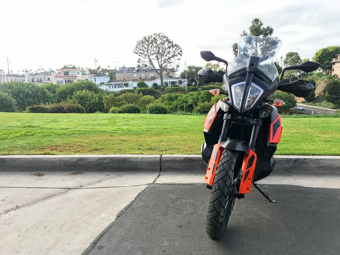2019 KTM 790 Adventure MC Commute Review | Motorcyclist