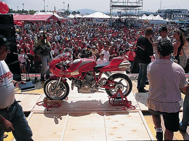 World Ducati Weekend Party | WDW 2000 | Motorcyclist