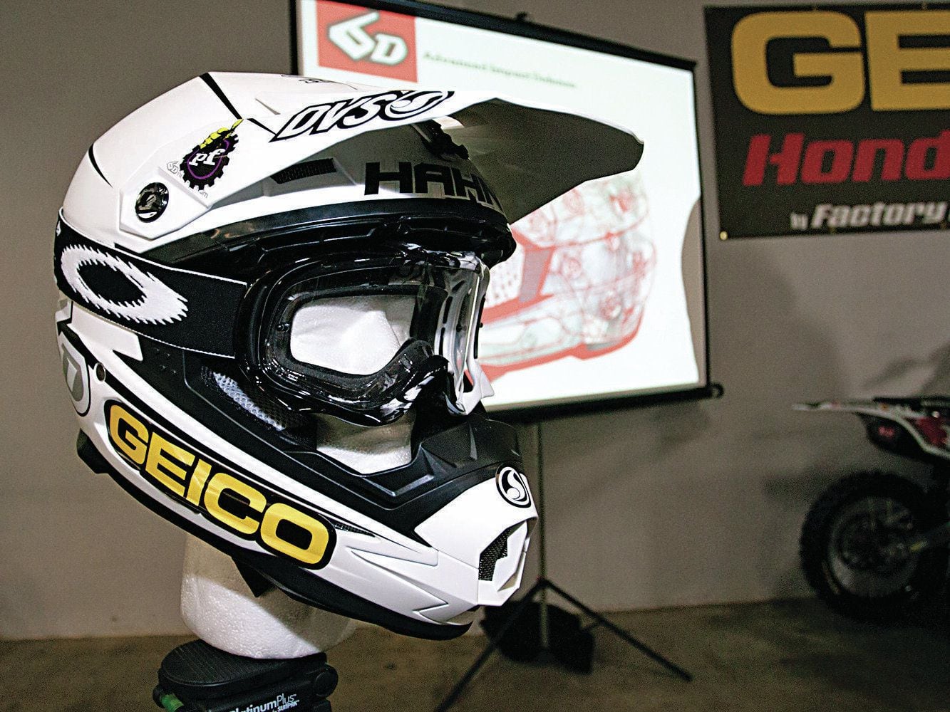 New 6D Off-Road Helmet | Motorcyclist