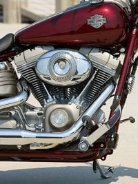 Harley-Davidson Rocker And Rocker C | Motorcyclist