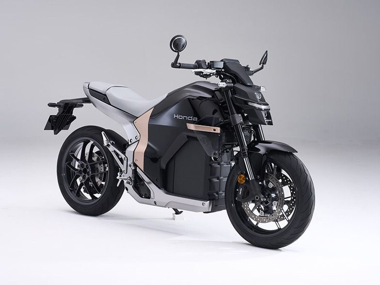 Honda Debuts Production Electric Motorcycle at EICMA | Motorcyclist