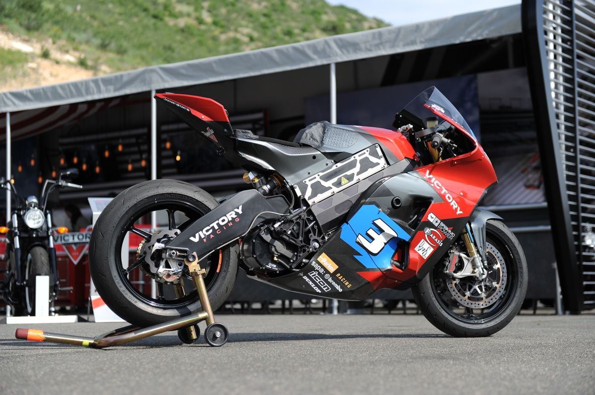 WE RIDE VICTORY'S IOMTT RACE BIKE | Motorcyclist