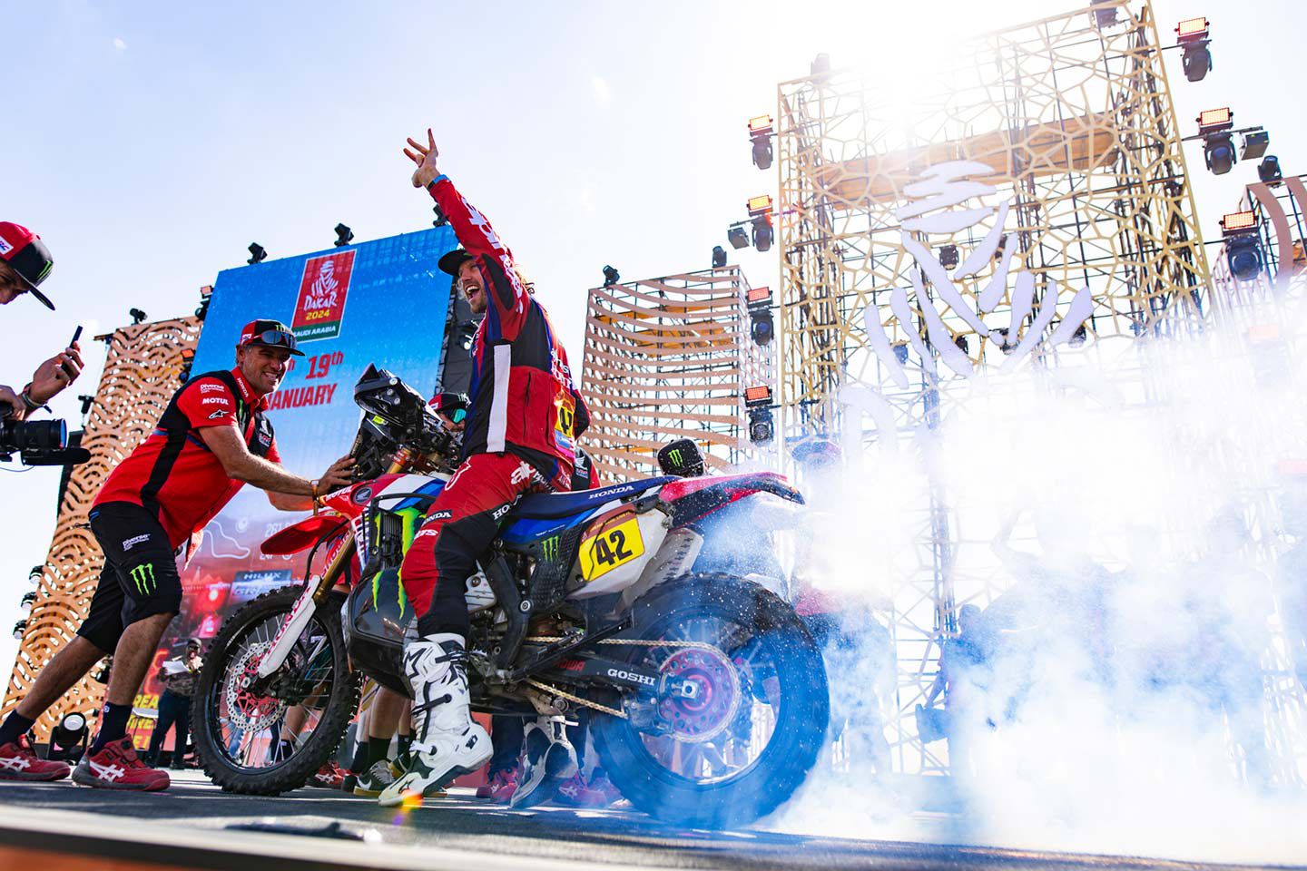 The Craziest Motorcycle Racing Photos From Dakar | Motorcyclist