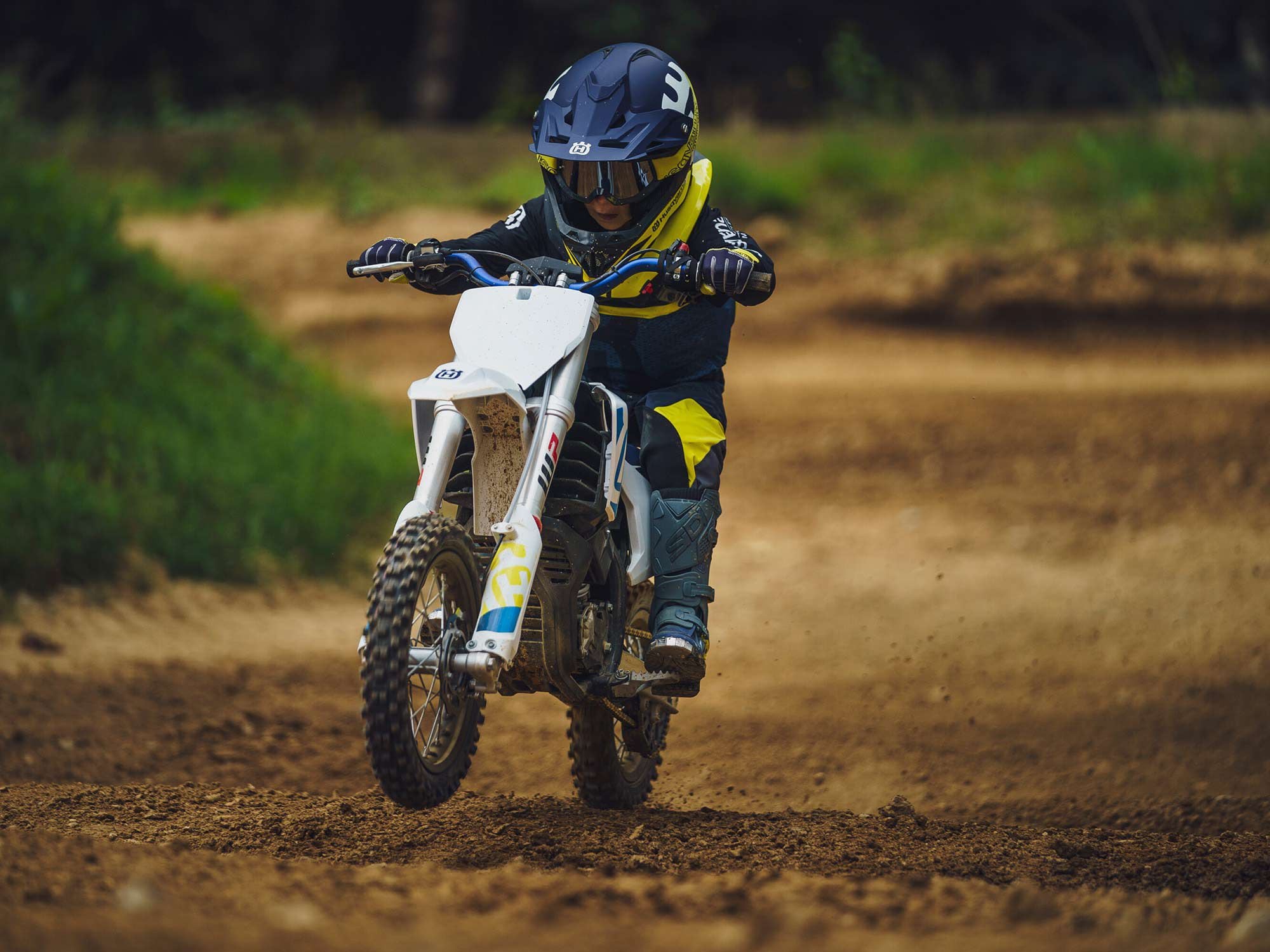 2023 Husqvarna EE 3 and EE 5 Electric Minibikes First Look | MotorCycle ...