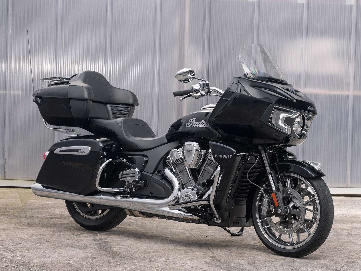 2024 Indian Pursuit Limited & Dark Horse Buyer's Guide: Specs, Photos ...
