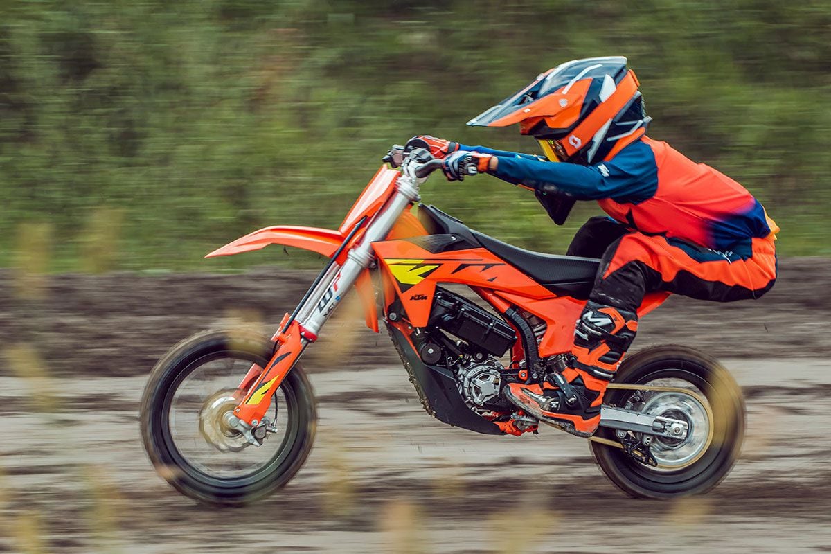 2025 KTM SX-E 5 Kids Electric Dirt Bike Preview Gallery | Motorcyclist