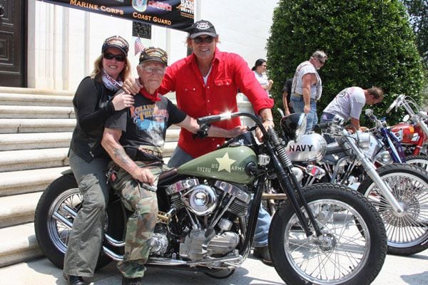 ROLLING THUNDER XXV Custom Tribute Bikes Reporting for Duty to Pay Tribute to the Armed Forces ...