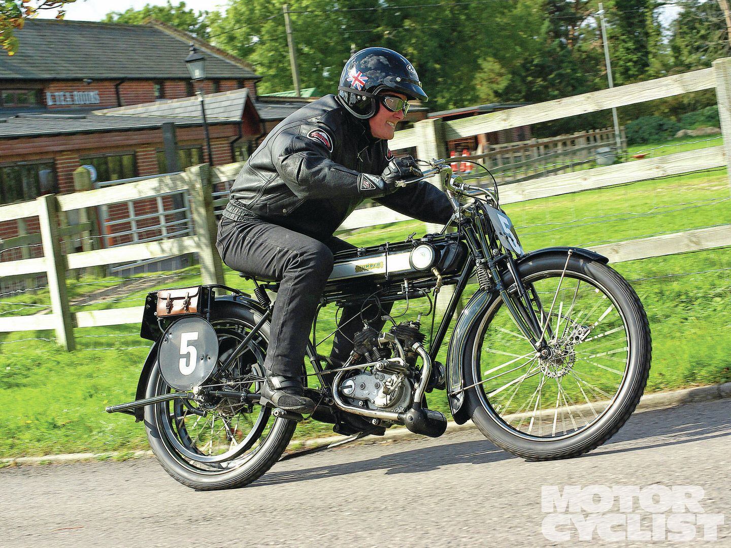 Riding the 1911 Isle of Man Junior TT-winning Humber 350 | Motorcyclist